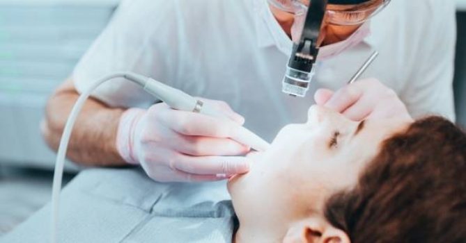 Why Did Your Baby Tooth Turned Grey? & How To Fix Guide [year]