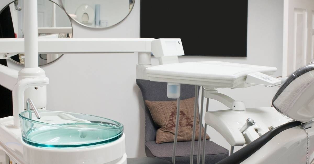 What A Root Canal Looks Like & Treatment Explained! [year]